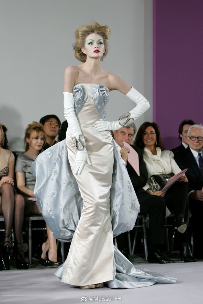 Dior ss 2010 Couture | John Galliano塑造的时代美人~潇洒的骑士装