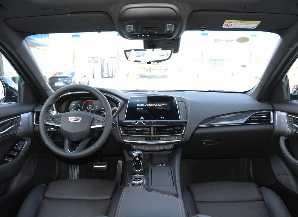 2021款凯迪拉克CT5哪款性价比更高，看了配置再决定-新浪汽车