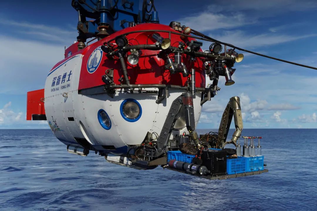 从零到一，中国大深度载人潜水器的研发始末|蛟龙号|载人潜水器|深海_新浪新闻