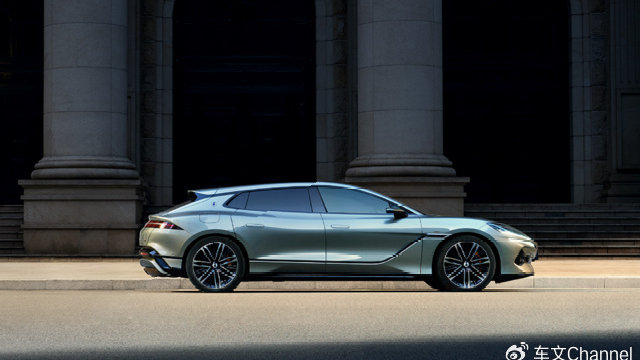 腾势Z9GT上市，搭载满满的黑科技和各种特异功能-新浪汽车