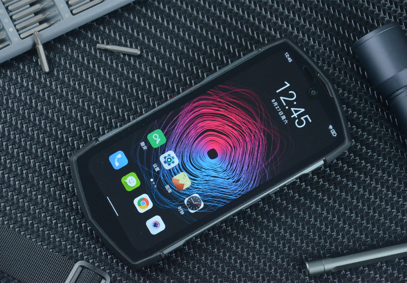 双屏幕设计！2K价位档的5G三防智能手机：Unihertz TickTock评测__财经头条