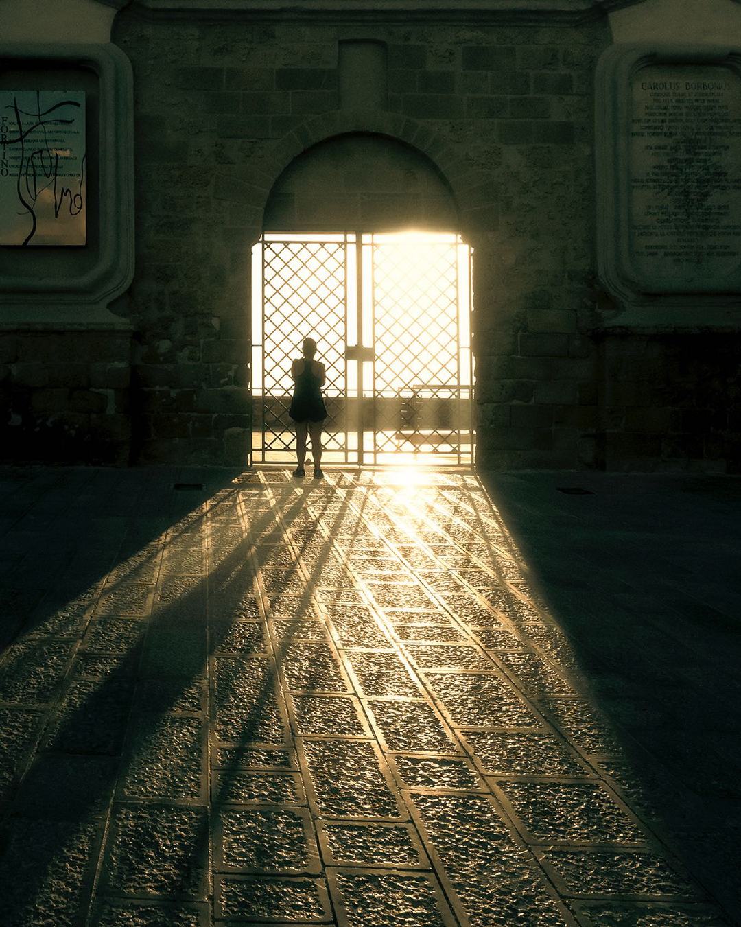 光与影的街头 | 意大利摄影师Li Fa