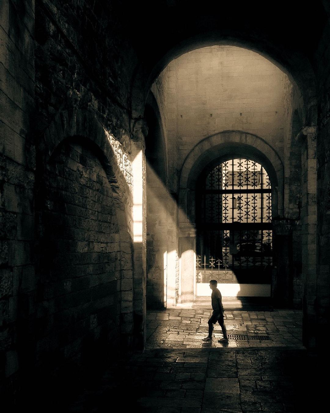 光与影的街头 | 意大利摄影师Li Fa