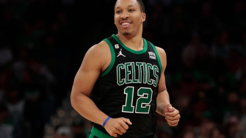 正在成为顶级锋线3D球员，凯尔特人真应该与他提前续约？|3D|凯尔特人|锋线_新浪新闻