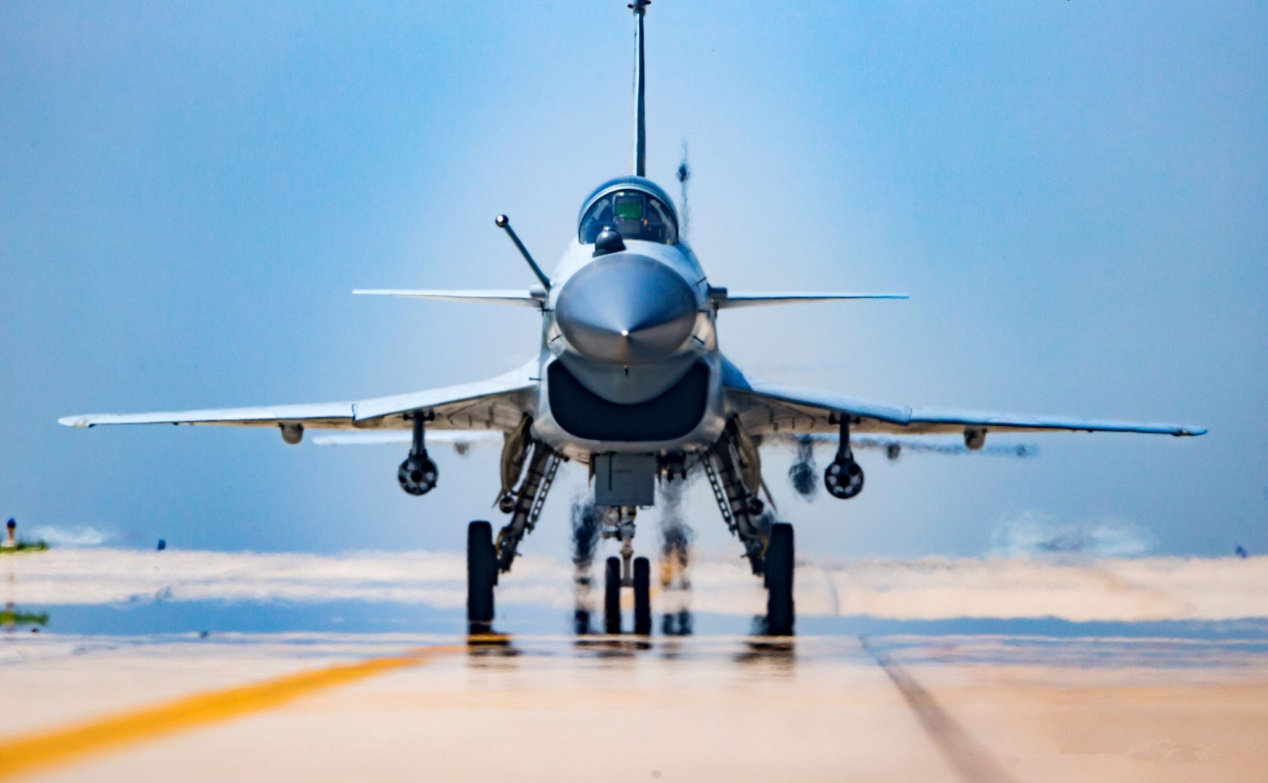 21年磨一剑！韩国KF-21首飞成功，综合作战性能仅相当于歼-10C