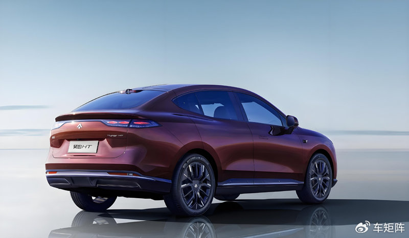 “杀器来了”！搭激光雷达+华为智驾芯片，它比小米YU7便宜6万多-新浪汽车