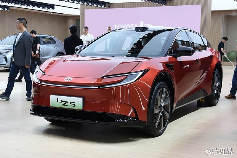 最靠谱的智能纯电！一汽丰田bZ5上市售12.98万-15.98万元-新浪汽车