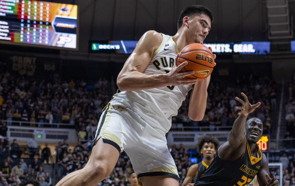 24分钟内狂砍17篮板6盖帽，华裔内线大将统治NCAA赛场？