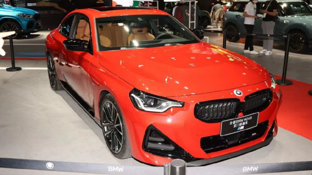 2022成都车展丨3.0T+后驱 宝马M240i 双门轿跑车上市售41.98万元