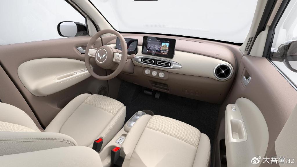 炸裂！4.48 - 5.08万，五菱宏光MINIEV四门版霸气登场！-新浪汽车