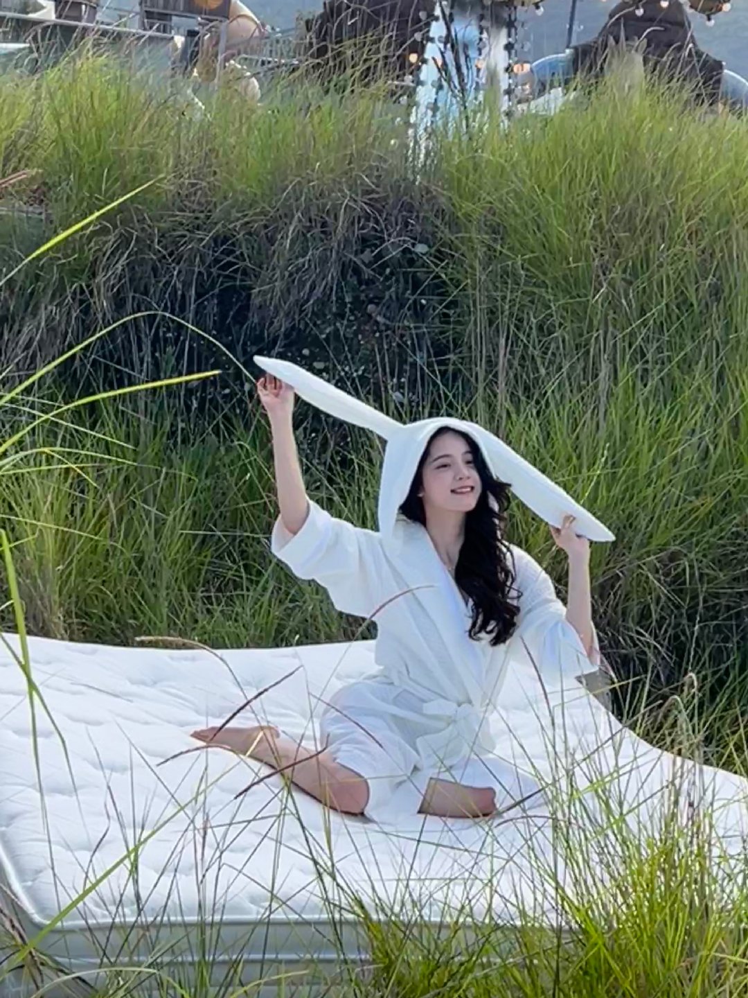 欧阳娜娜 写真大片花絮 jiojio好嫩__财经头条