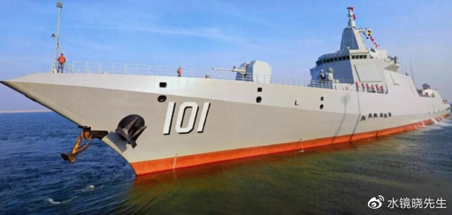 全球最具杀伤力战舰，中国055排水量达1.2万吨，能兼容多种导弹