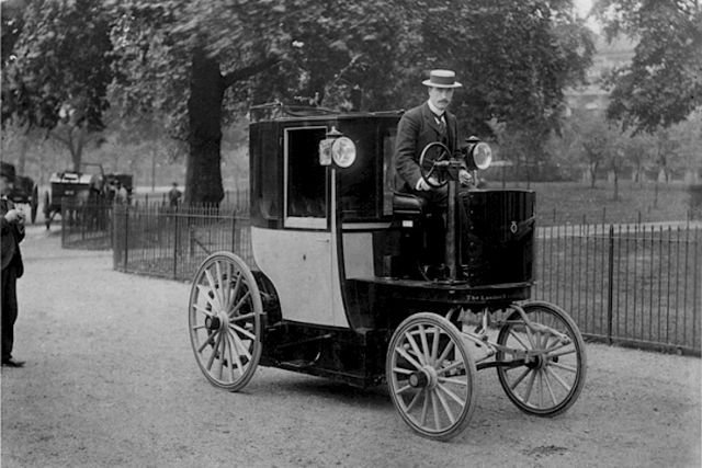 1828年，匈牙利人Ányos Jedlik发明了电机……