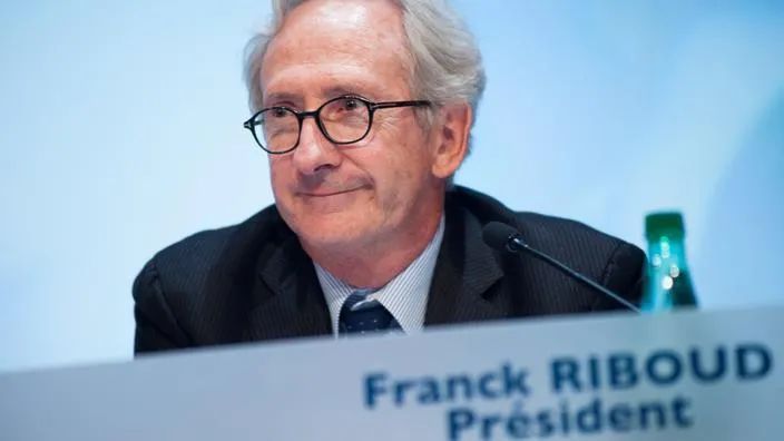 达能在中国太过倚重奶粉？CEO正面回应，又再提修复脉动__财经头条