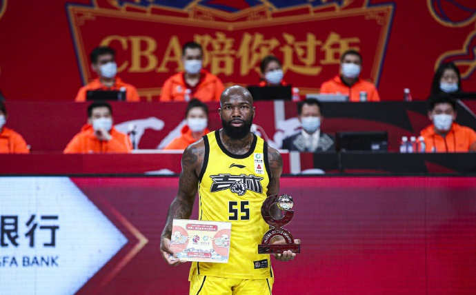 CBA最新外援情况汇总！10支球队有三名外援，季后赛名额竞争惨烈