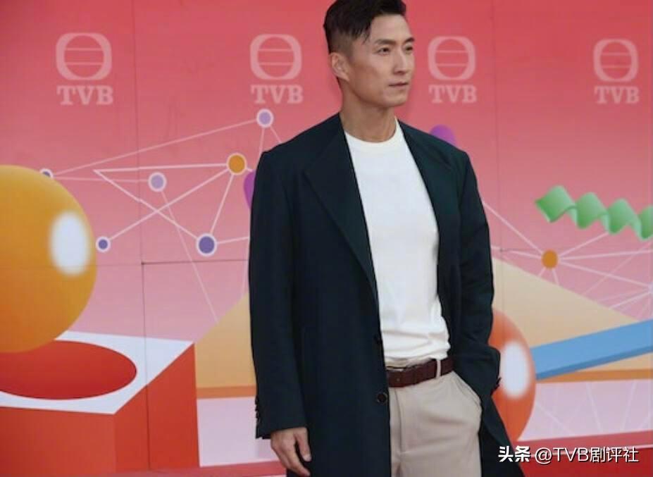 TVB新剧开机，陈山聪刘佩玥首演情侣有动作戏，彼此不尴尬