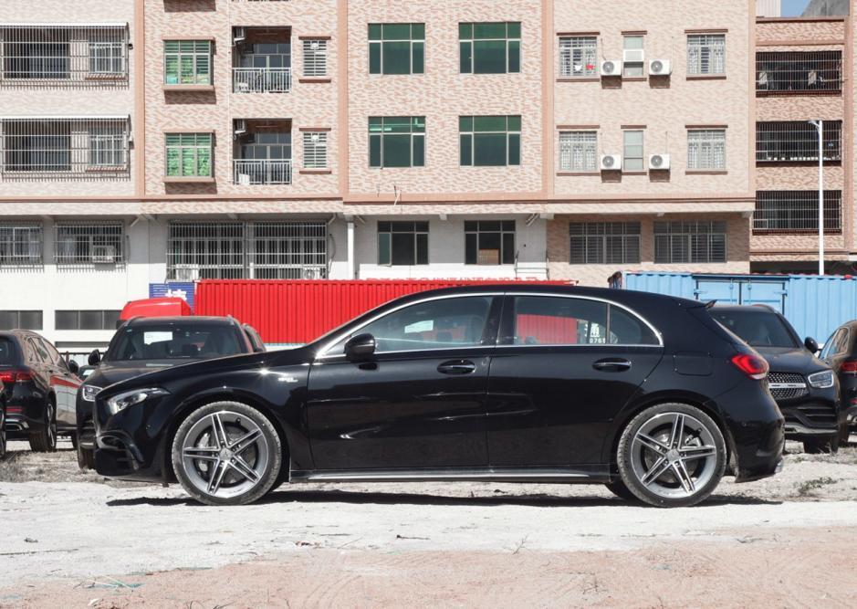 传统大厂的性能车，奔驰AMG A45，属于入门的AMG车型-新浪汽车