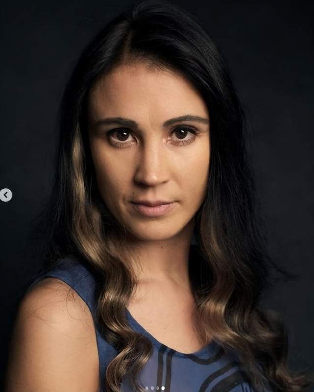 英女模仿梅根时薪3000元，因为长得太像成网民出气筒