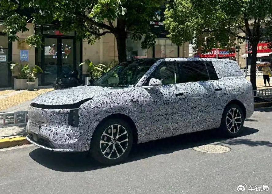 智己LS9曝光：6座增程大SUV，四季度上市，硬刚理想L9/问界M9！-新浪汽车