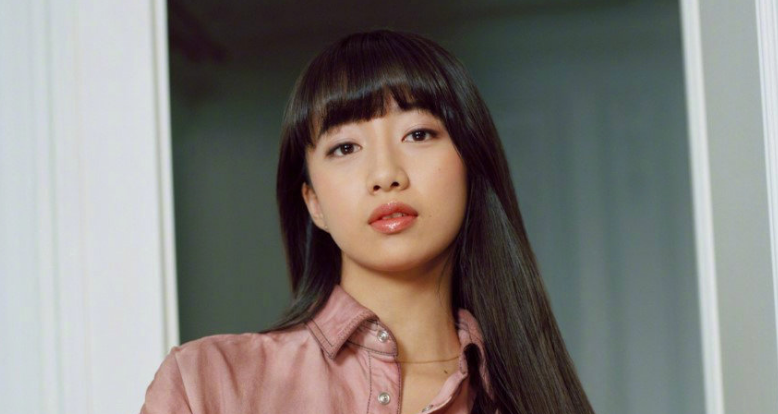 木村拓哉大女儿童年成长照曝光，和木村光希穿同款衣服萌态十足