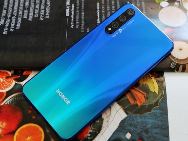 荣耀20S降到冰点，麒麟810+20W快充，弥补荣耀9X所有缺点！__财经头条