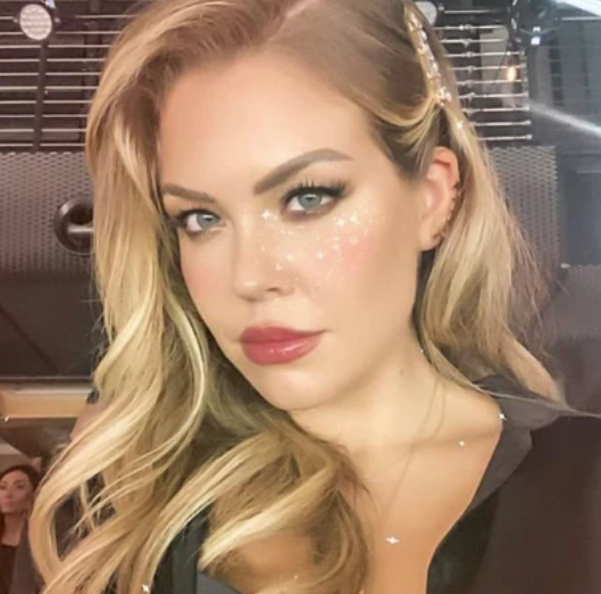 前意甲第一神锋回归家庭！与小16岁女友有两孩子 浪子要做好父亲