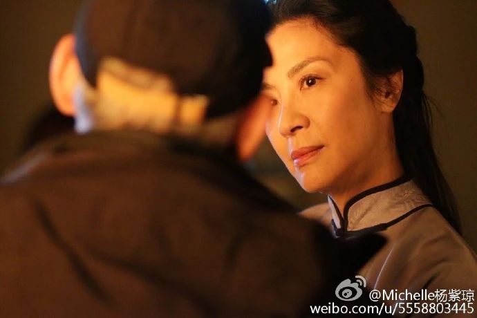 杨紫琼复杂家世：富商爸爸有16个子女，偷窥狂哥哥曾偷拍上千人