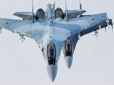 俄罗斯苏-35战斗机，即将装备R37M空对空导弹，射程达300公里|空空导弹|射程|空对空导弹_新浪新闻