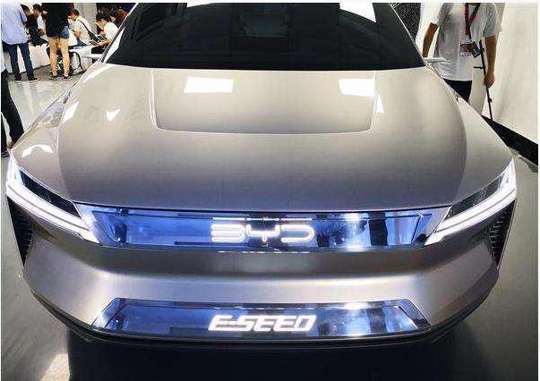 中国比亚迪新注册商标Logo曝光！BYD成了艺术字体，档次瞬间提升