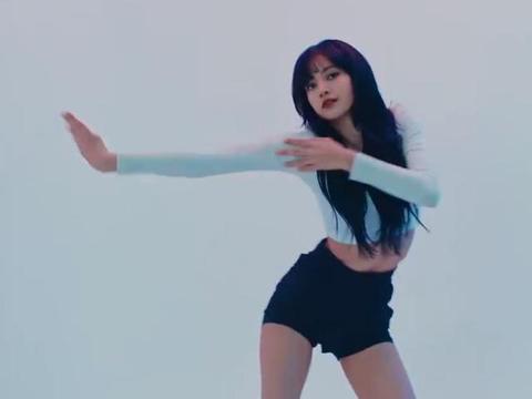 Lisa最新舞蹈新鲜出炉，帅气和性感并存，浑身散发着无敌魅力！|高跟靴|舞蹈|性感_新浪新闻