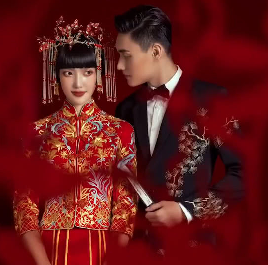 新人拍摄中西结合式婚纱照，成片后却有意外效果，网友：想结婚了|中西|婚纱照|新人_新浪新闻