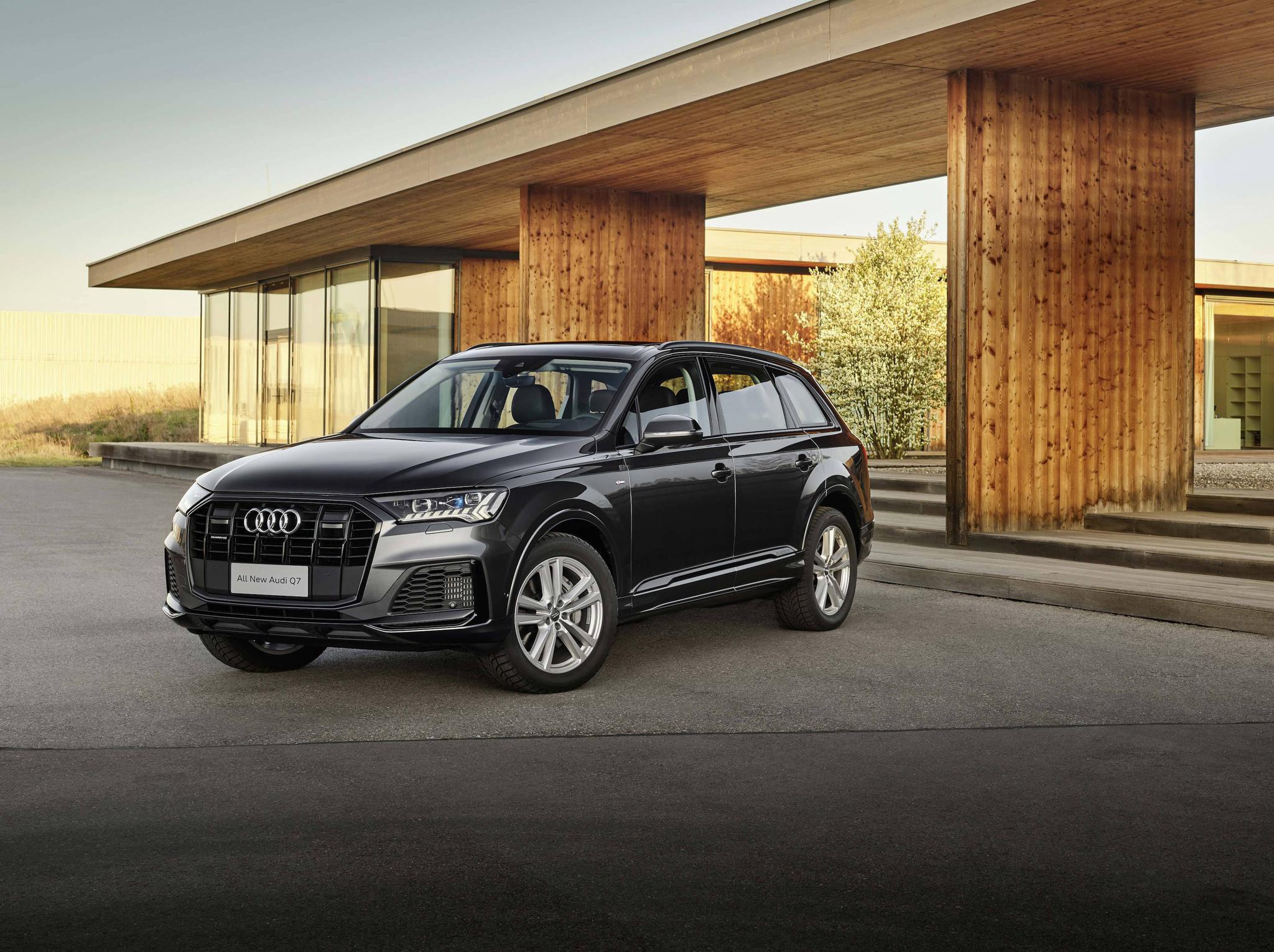 全新奥迪Q7：不降价就是胜利-新浪汽车