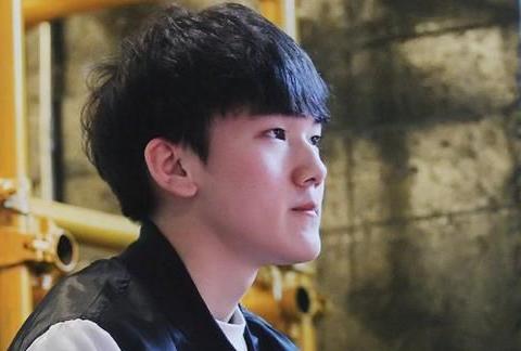 JKL的辉煌职业生涯，17岁拿下世界冠军，19岁换支队伍再冲进决赛|队伍|阿水|磨合期_新浪新闻