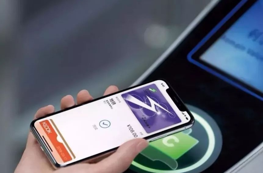 NFC手机新花样，正式支持1W无线充电，智能设备最受益__财经头条