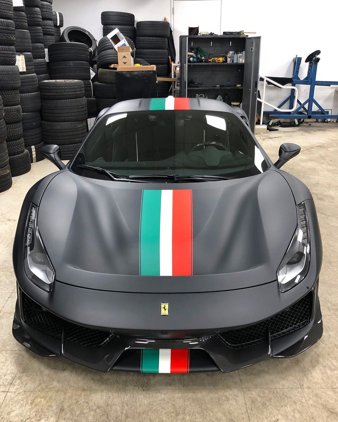 法拉利488 Pista实车 赛道版的车型