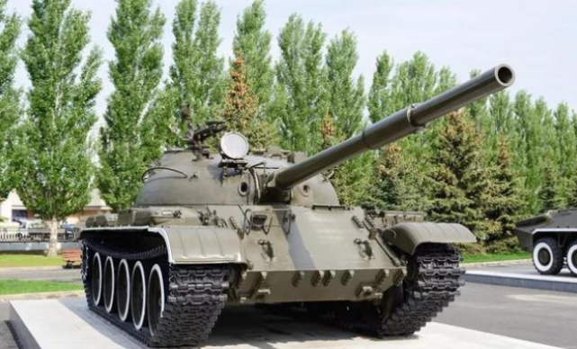 虎式坦克装上120毫米滑膛炮，能否打的过T62？答案是毫无疑问的|虎式|坦克|滑膛炮_新浪新闻