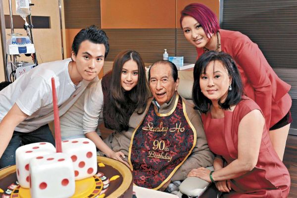 赌王何鸿燊追悼会港澳同步，葬礼举办地曝光，地点选择饱含深意！