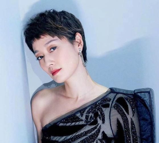 马伊利新男友曝光？年龄比他小18岁，男方工作人员出面否认！