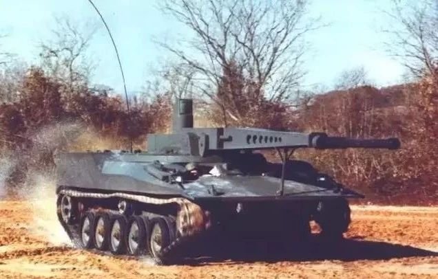 垃圾场暗藏科幻坦克？美国幻想用其对抗T72|坦克|炮塔|潜望镜_新浪新闻