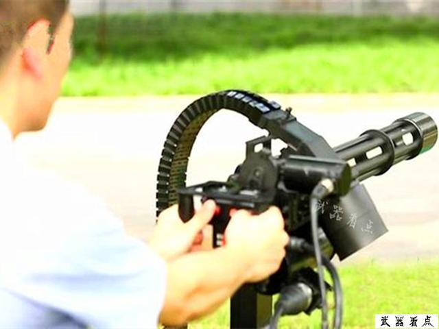 军事丨新一代六管重机枪，已装备解放军，射速达到一分钟6千发