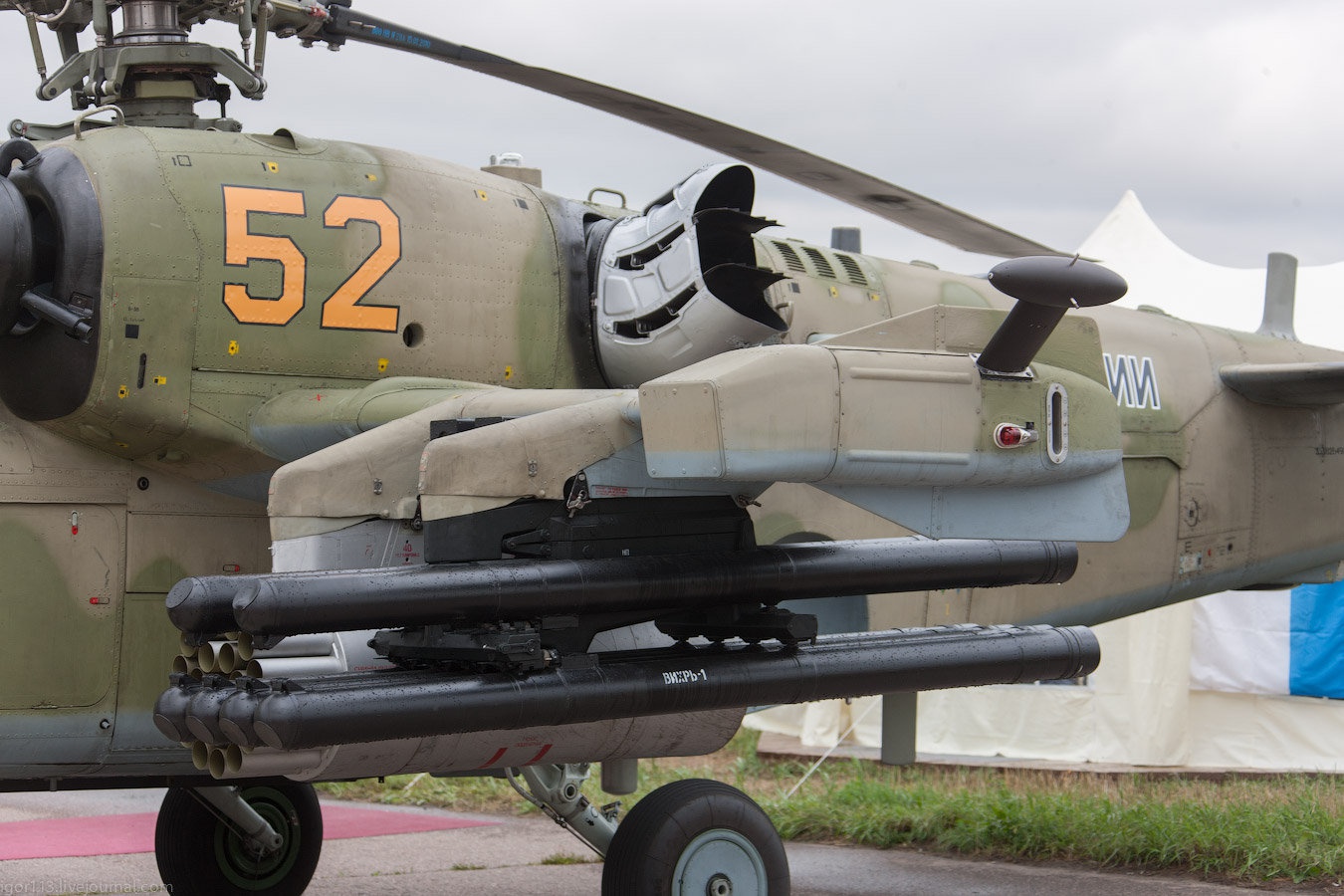 俄最新卡52M武装直升机将亮相，搭载8枚新导弹，让美军很头疼|武装直升机|美军|空地导弹_新浪新闻