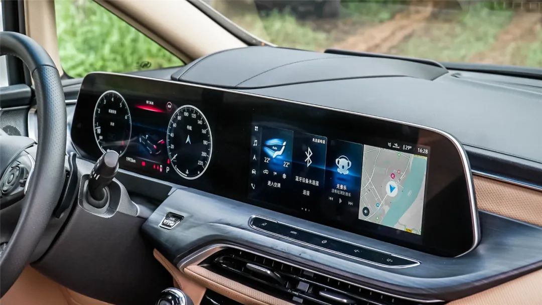 别克GL8：22年来几乎没有对手，凭什么？【快车体验307】-新浪汽车