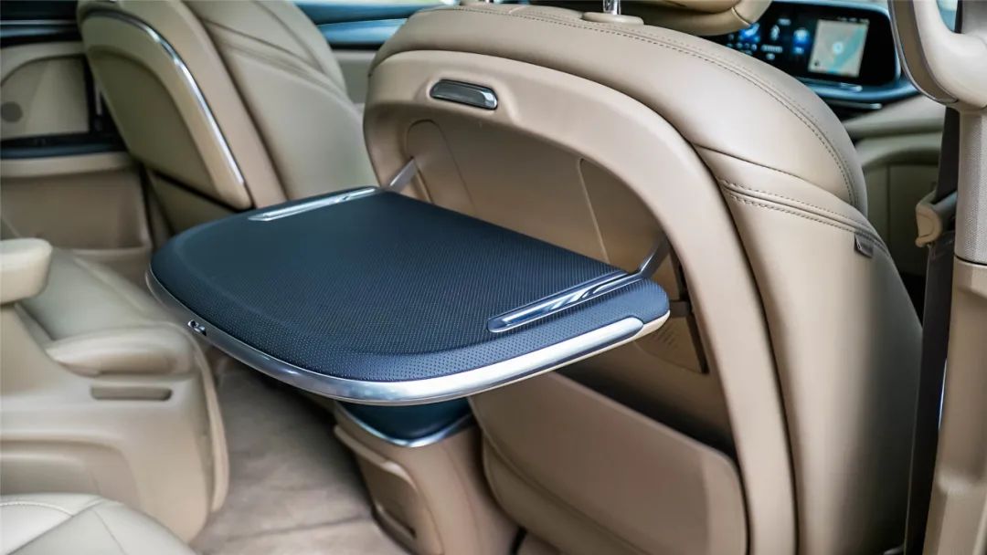 别克GL8：22年来几乎没有对手，凭什么？【快车体验307】-新浪汽车