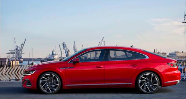 2021款大众CC全面曝光，这回终于听劝把内饰改了，漂亮