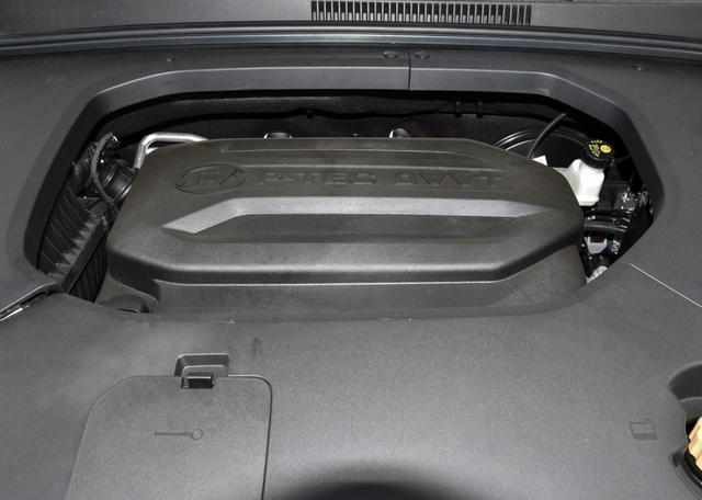 8万级的SUV，新宝骏RS-3，吉利缤越，奔腾T33，哪款更值得买？-新浪汽车