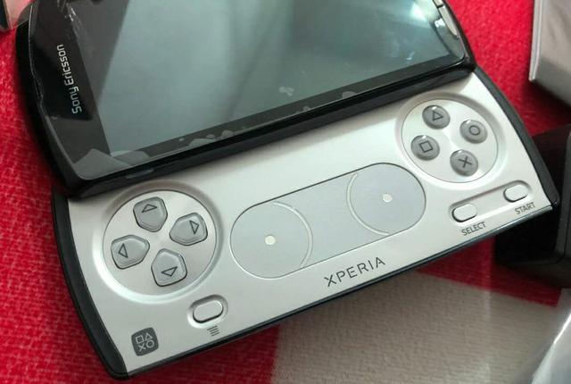 索爱“PSP新机”惊现闲鱼！9年前发布能打拳皇，如今报价700元__财经头条