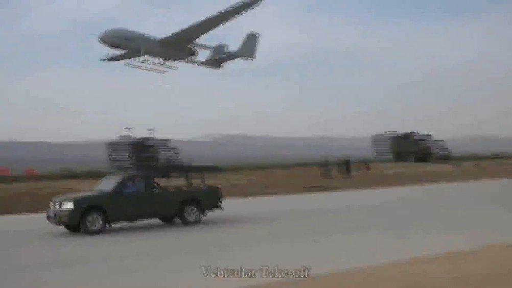 采用起飞车滑跑起飞的CH-92A无人机_新浪新闻