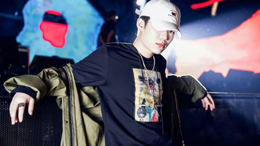 时隔三年，做头发事件后前程尽毁的pgone，现在的生活怎么样？|总冠军|嘻哈|新歌_新浪新闻