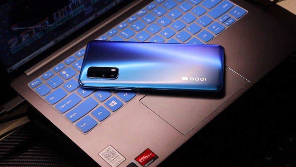 iQOO Z1x 超简单开箱上手_新浪新闻