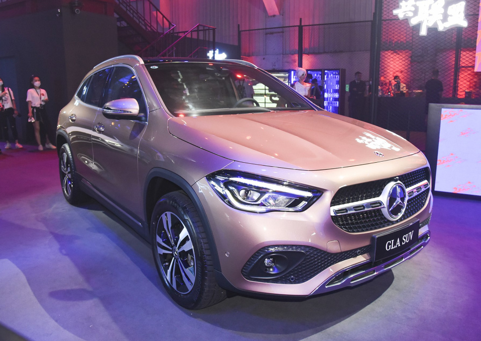 全新国产奔驰GLA正式上市，售30.38万元，搭载1.3T发动机！-新浪汽车